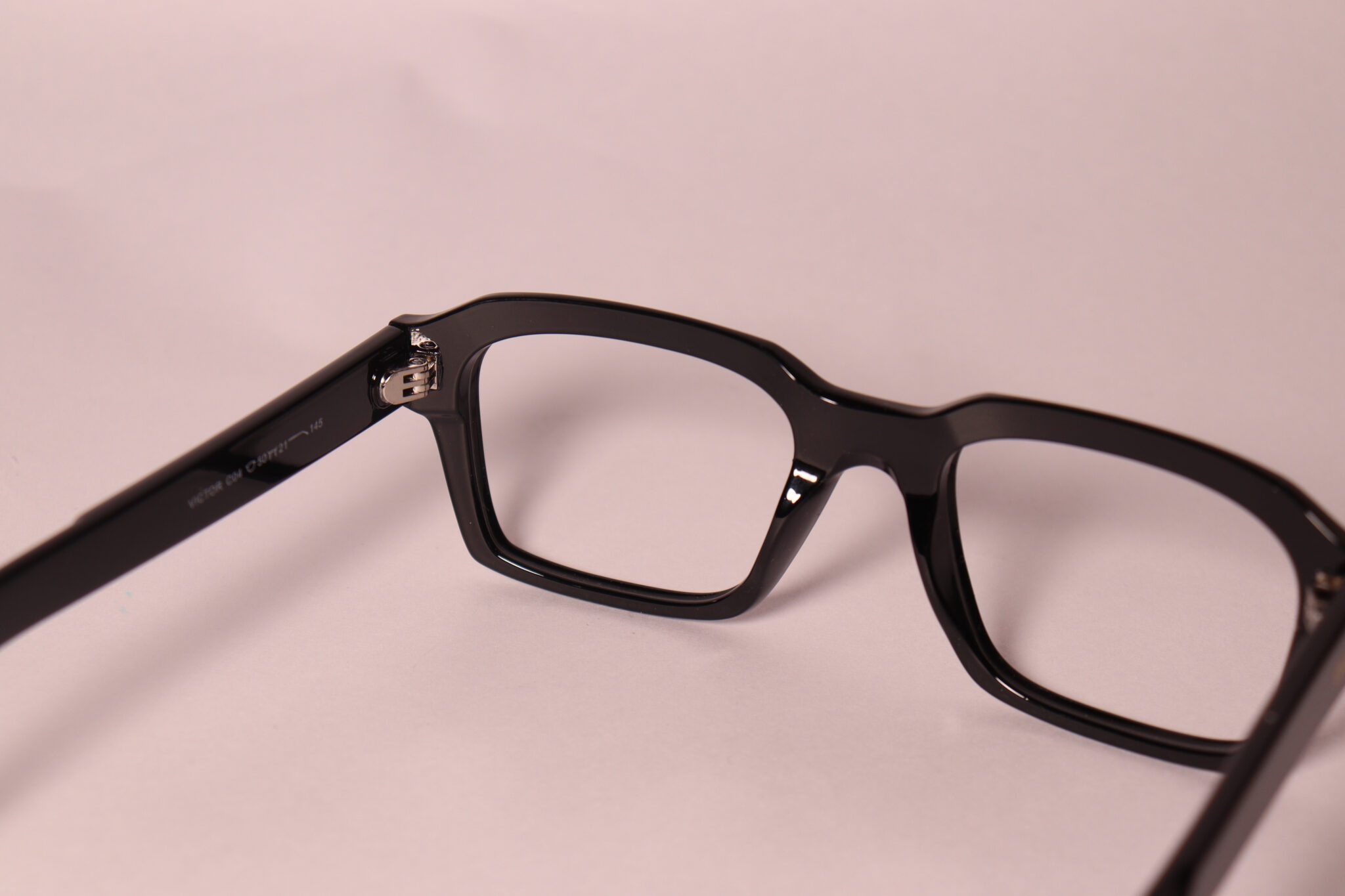 Eyenic Victor Rectangle Eyeglasses – Eyenic